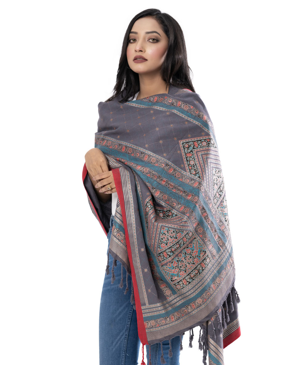 Shawl